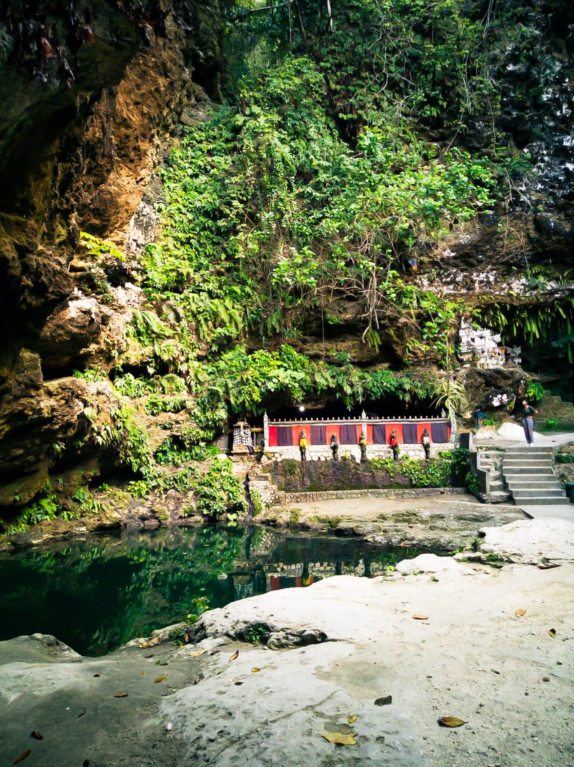 Tembeling Forest, Natural Pools & Beach on Nusa Penida West Coast